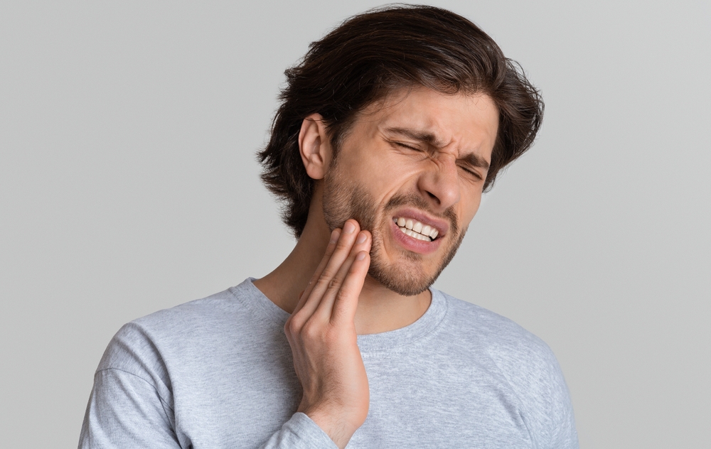 What Should I Do If I Have Sudden Tooth Pain or a Knocked-Out Tooth?